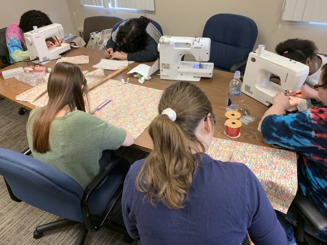 Helinski Shelter Residents Learn to Sew, Make Masks | News, Sports ...